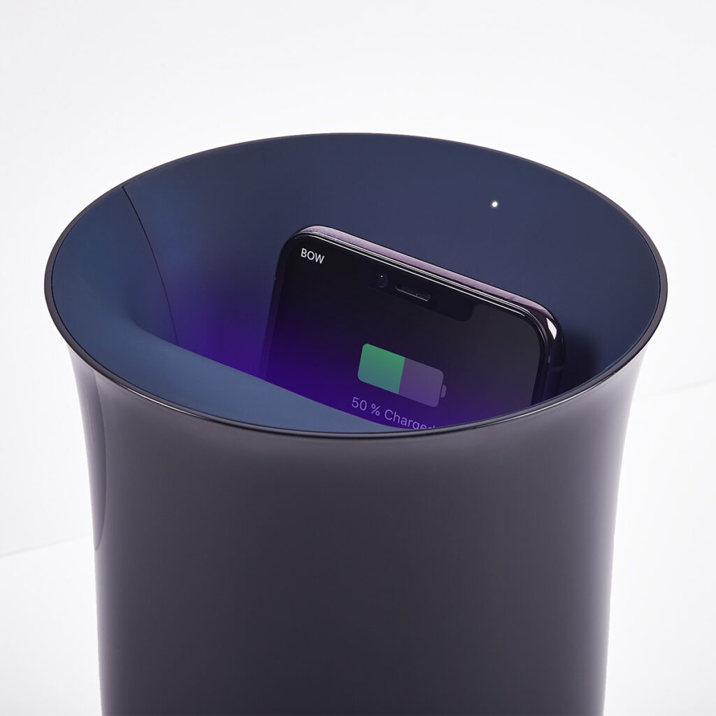 Lexon Oblio - Wireless charging station with built-in UV sanitizer
